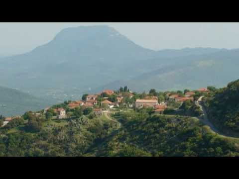 ΤΡΙΑ ΠΟΥΛΑΚΙΑ ΚΑΘΟΝΤΑΙ - Λ. ΠΑΠΑΚΩΣΤΑΣ - ΑΝΩ ΔΩΡΙΟ (ΣΟΥΛΙΜΑ) - YouTube