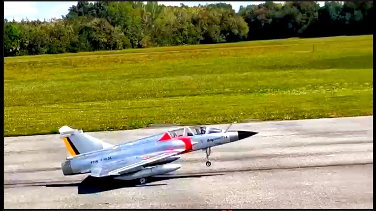 The Best Landing, ever, of the Mirage by Ralph! Quick look-hold the ...
