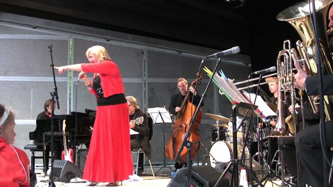 Mathilde Santing - The Best Is Yet To Come - YouTube