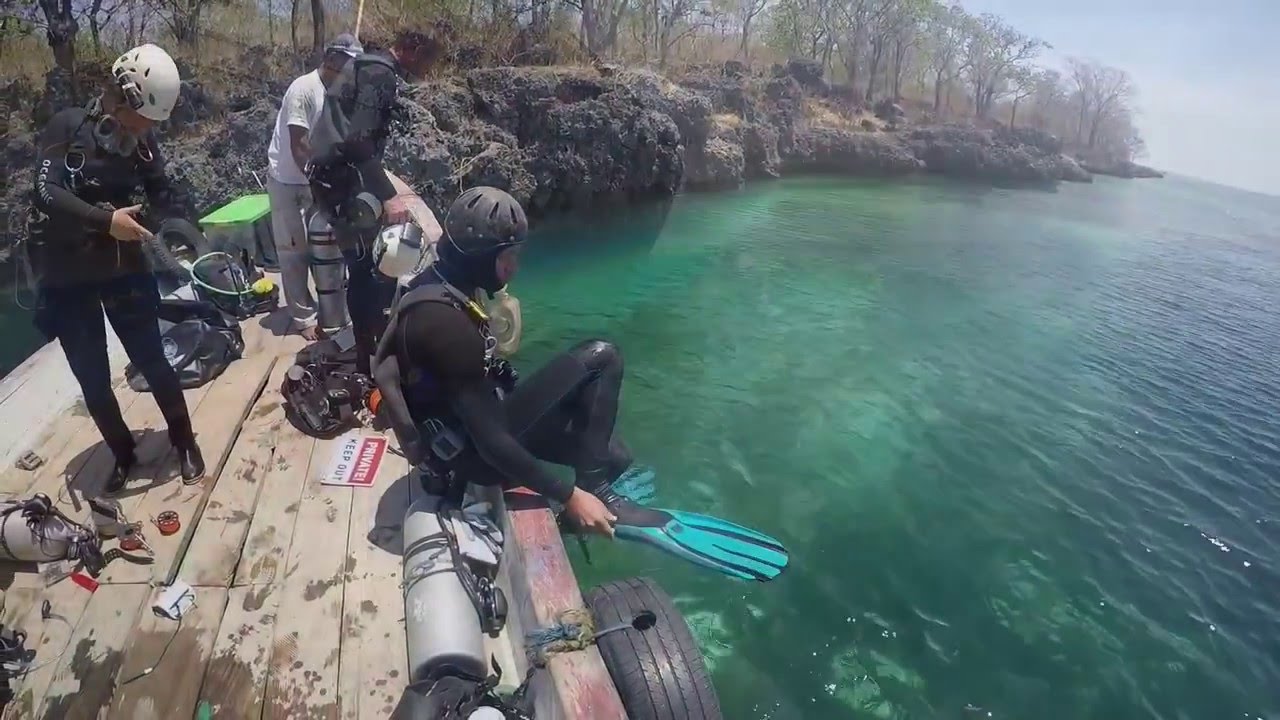 2015 Cave Diving Expedition Kupang, Timor - YouTube