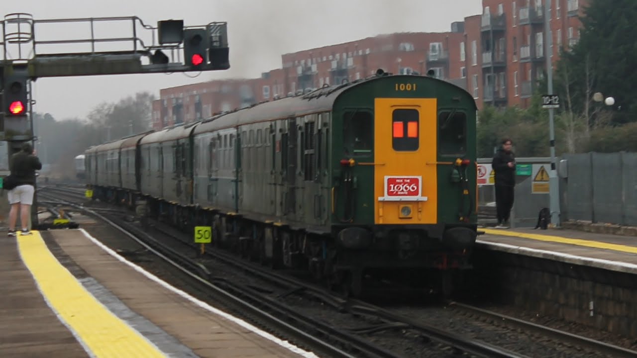 Trains at Basingstoke 18/01/2025 Ft 1001 Thumper hauling the Mick ...