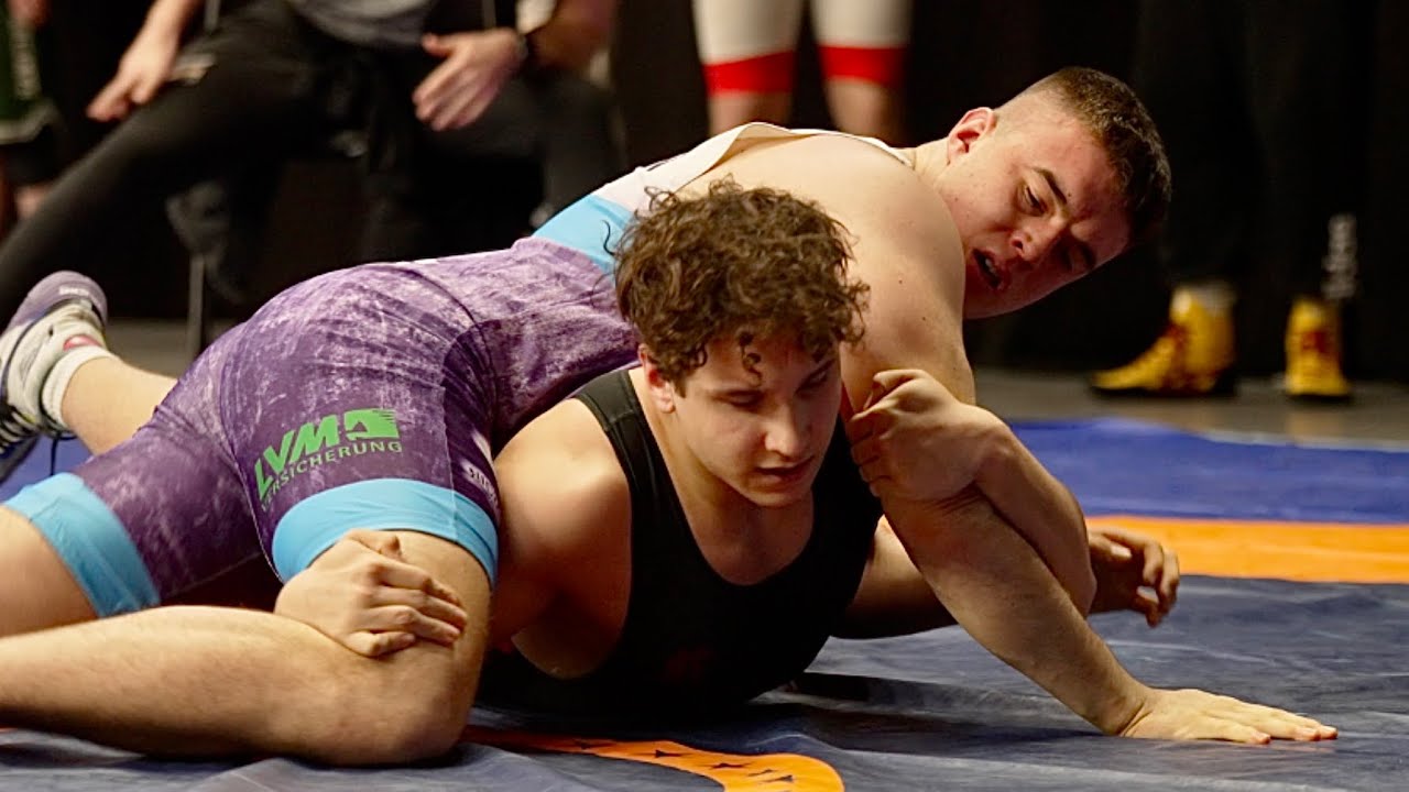 U17 Alan Tomaszewski (POL) vs Erik Skotarczak (GER) 92kg. Freestyle ...