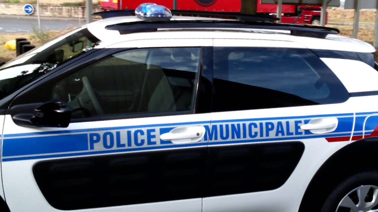 MaxiAvenue.com Citroen C4 Cactus Police Municipale - YouTube