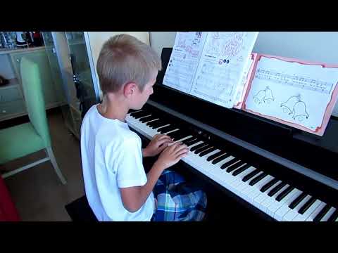 Cihan plays The Willow Tree