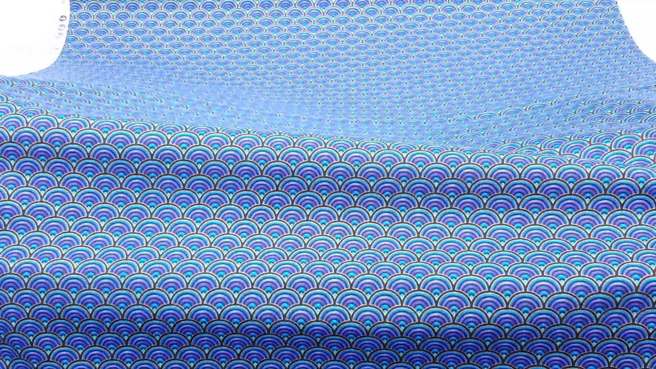 Timeless Treasures metallic gold scallop pattern fabric - YouTube