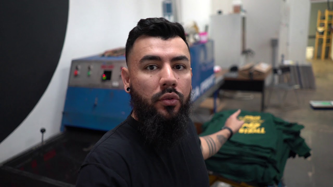 screen printing sleeves and koosies - YouTube