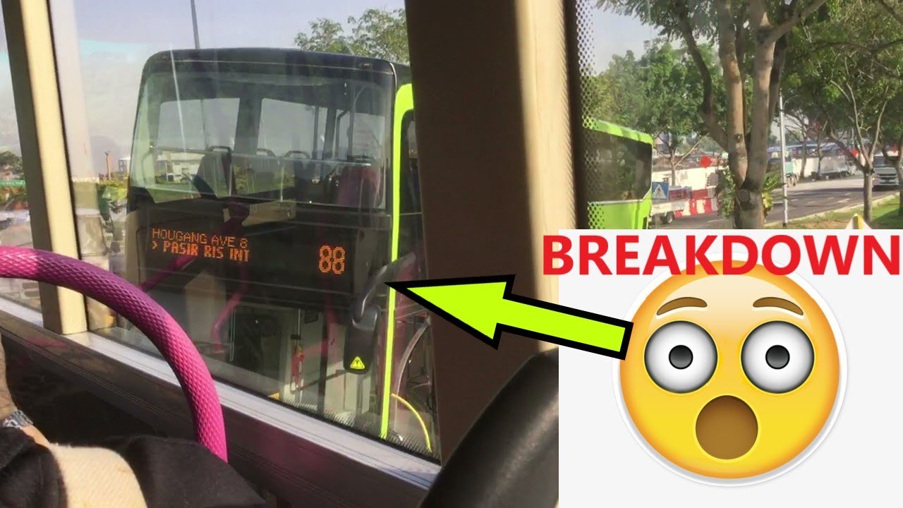 [EXCLUSIVE] Bus Breakdown at Junction, Blocks Traffic and Causes Delay ...