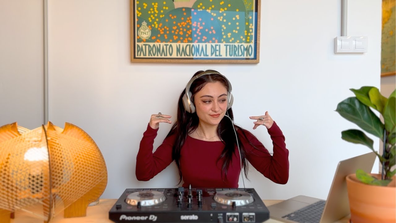 BEST (30 min) TECHNO WORKOUT Mix - YouTube