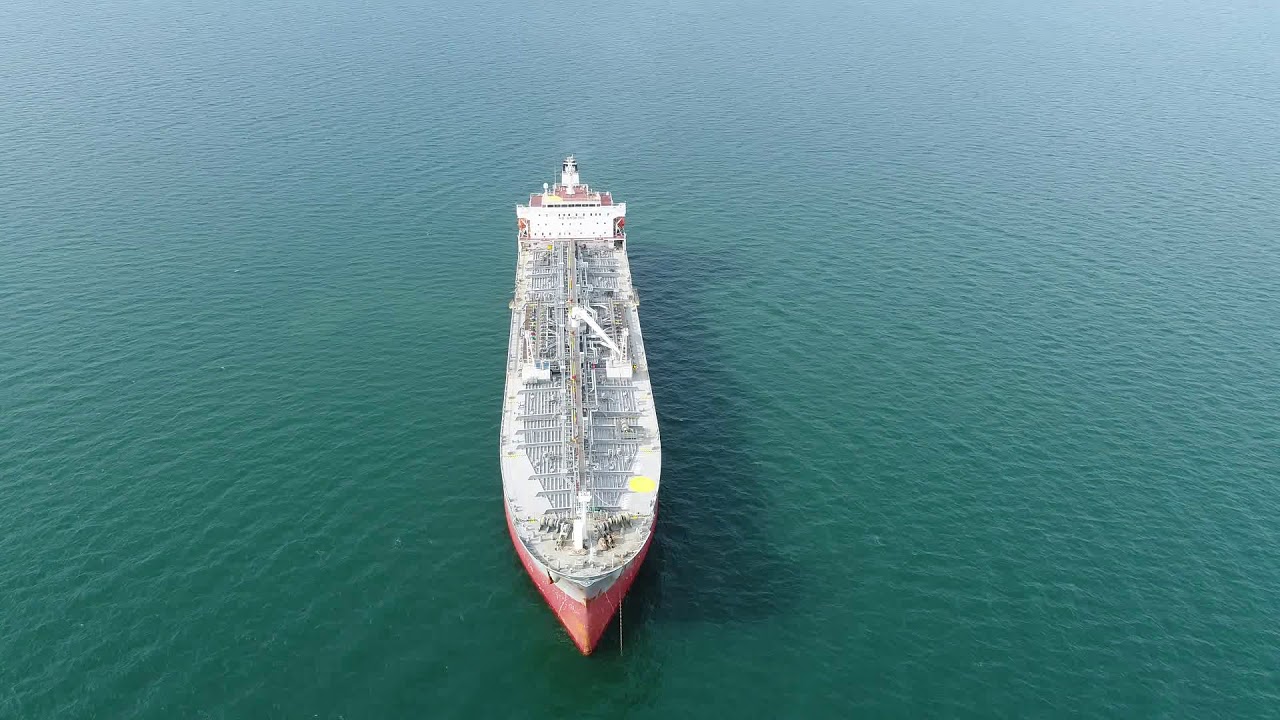 DJI PHANTOM 4 ADVANCED CHALLENGE Oil Tanker ship at sea - YouTube