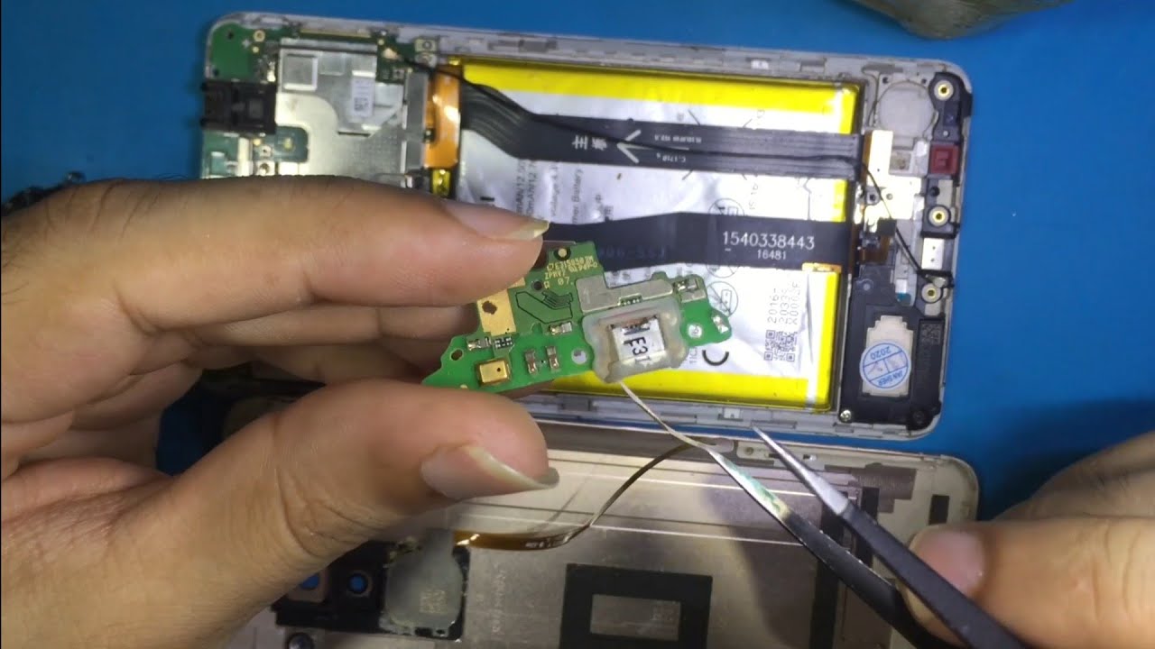 Huawei Honor 6x charging problem solution || Huawei Honor 6x Charging port replacement - YouTube