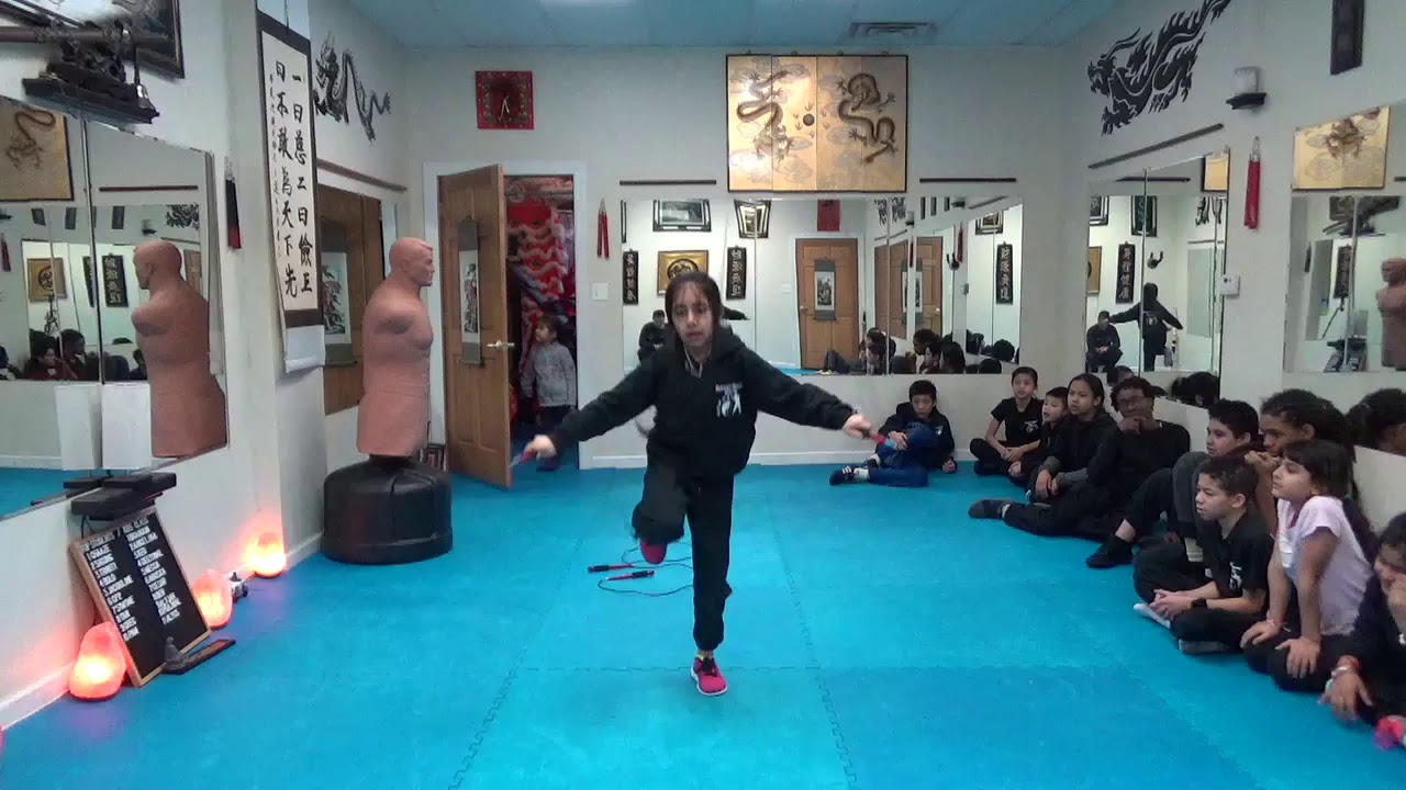 Kung Fu Kids - Cris Cross Jump Rope Challenge - YouTube