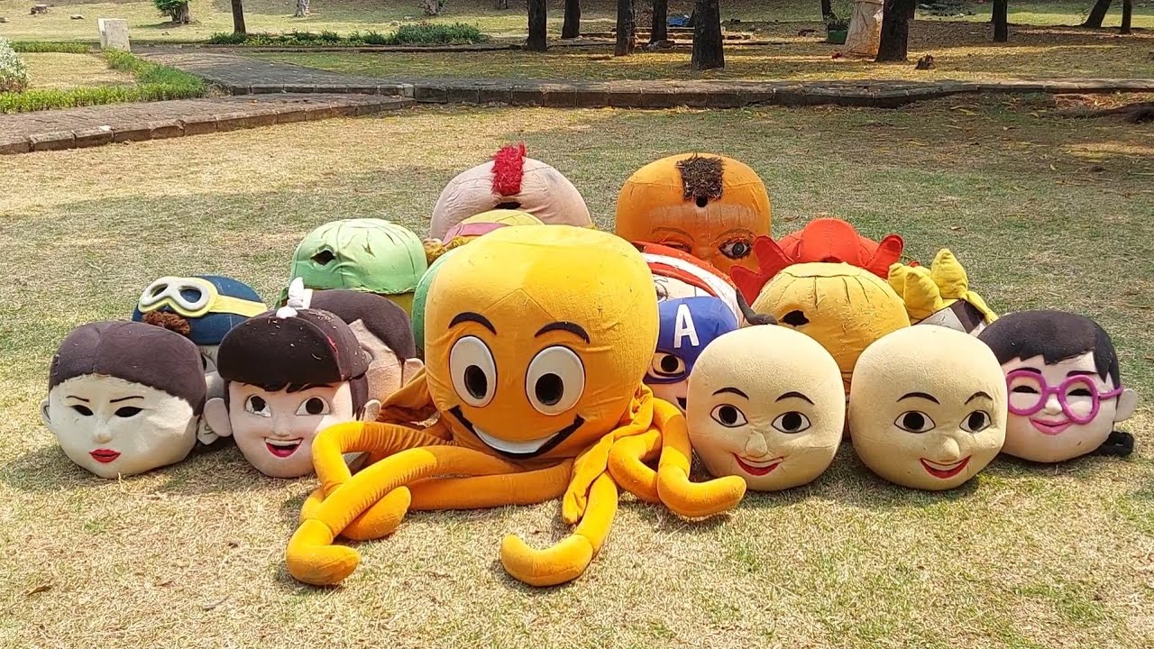 MENEMUKAN BADUT DAN BERMAIN GAME LUCU DAN SERU - YouTube