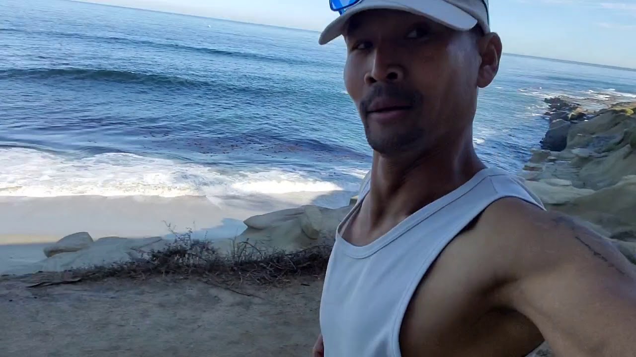 Beautiful running at La Jolla Cove - YouTube