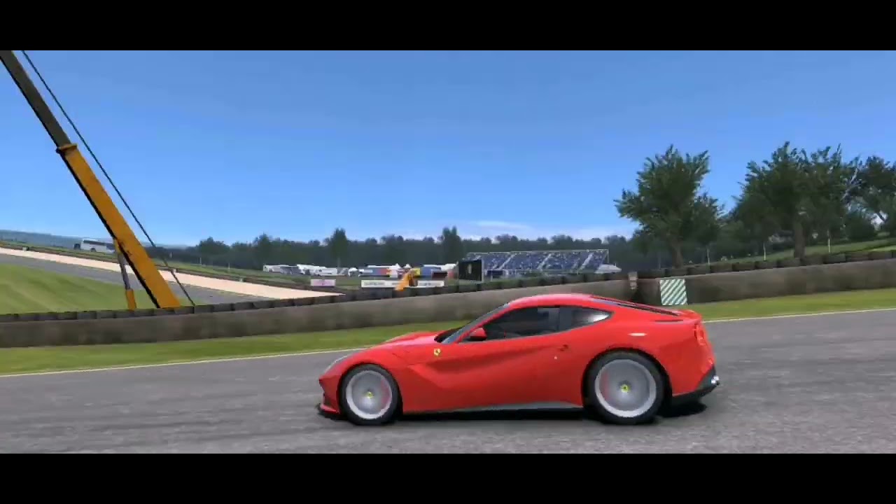 Ferrari F12 Berlinetta smoking the competition. - YouTube