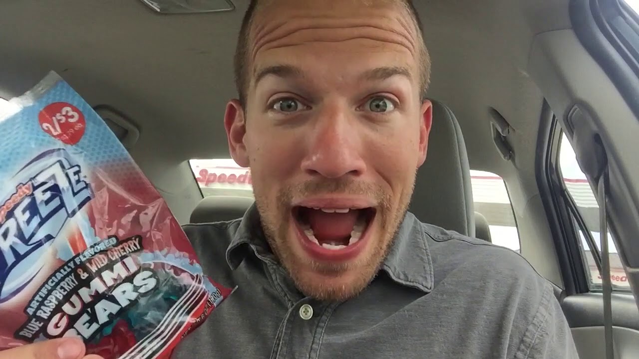 SPEEDWAY SPEEDY FREEZE GUMMI BEARS REVIEW - YouTube