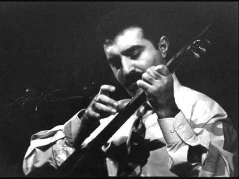 Erdal Erzincan - Çiçekler Ekiliyor