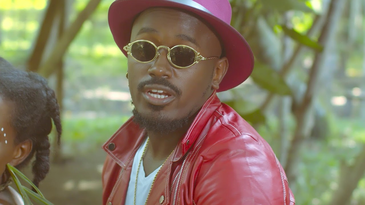 Dj Mark Ft Ykee Benda - Omwana ( Official Video ) - YouTube