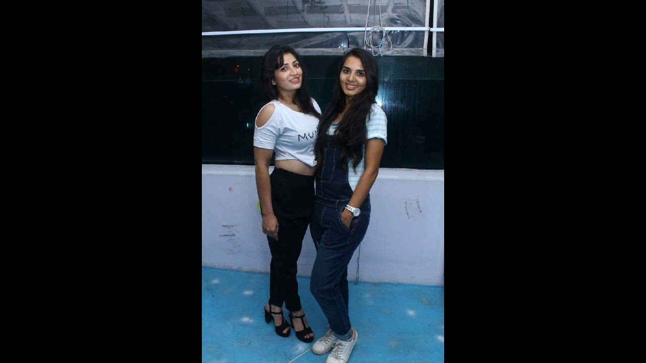 ANITHA BHAT || Sizzling & Hot Photoshoot || CELEBRITY NIGHT || VISHNU V ...