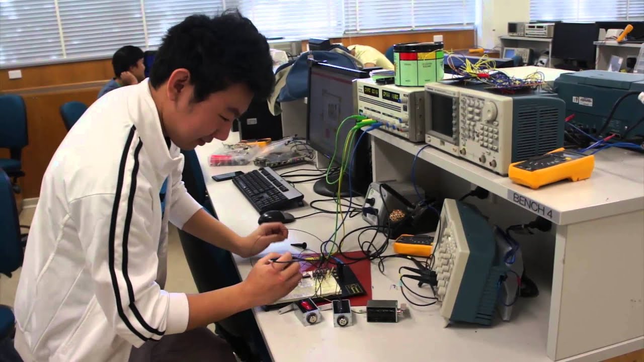 What do current Monash ECSE students have to say? - YouTube