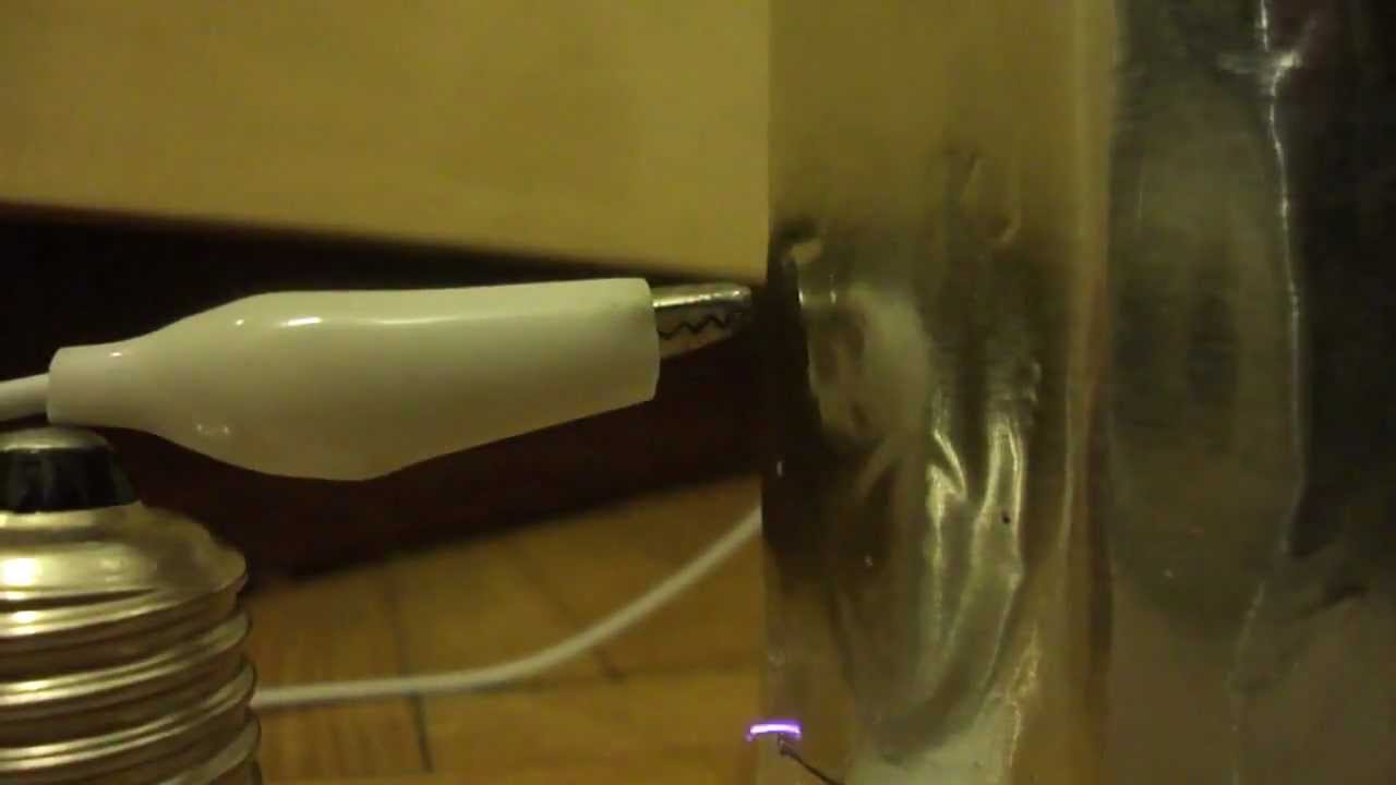 Charging bottle capacitor with flyback transformer - YouTube