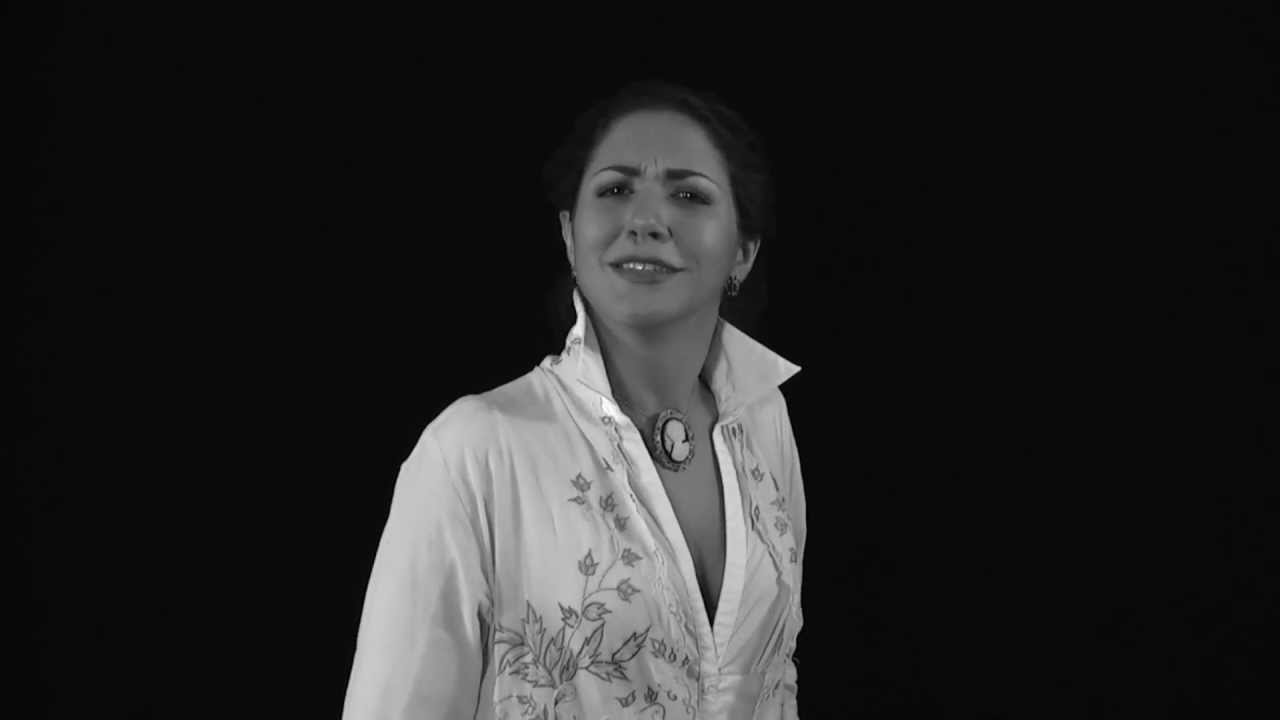 LUCIANA GRASSI Señorita Julia - YouTube