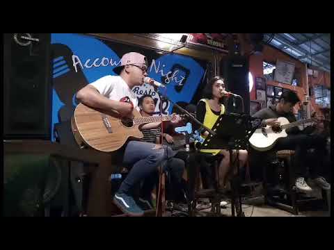 Queenmary on yege resto salatiga - YouTube