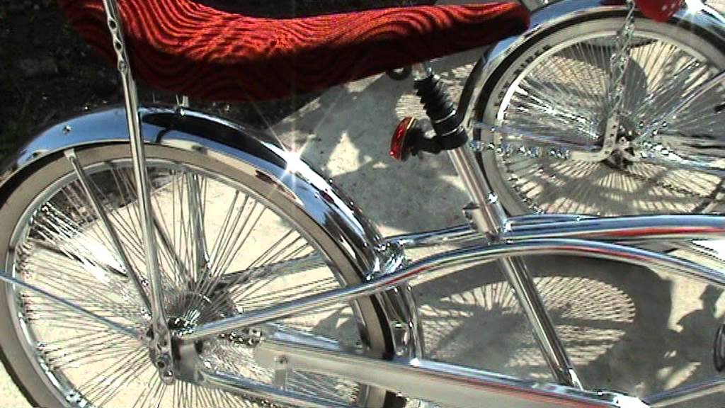 DJ SOKÉ - LOWRIDER PARIS EXPOSITION BIKES CHOPPER CUSTOM CRUISER - YouTube