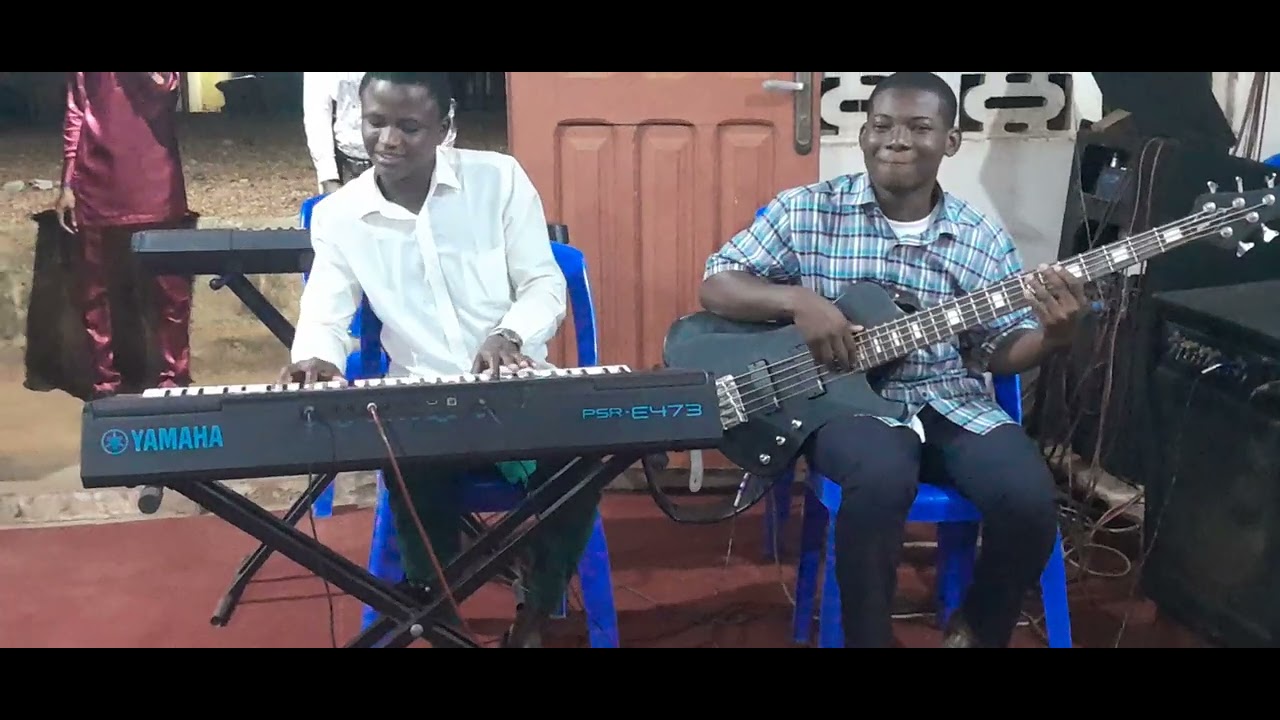 After Service jam — Joy Wooten displaying his bass skills 🎸 - YouTube