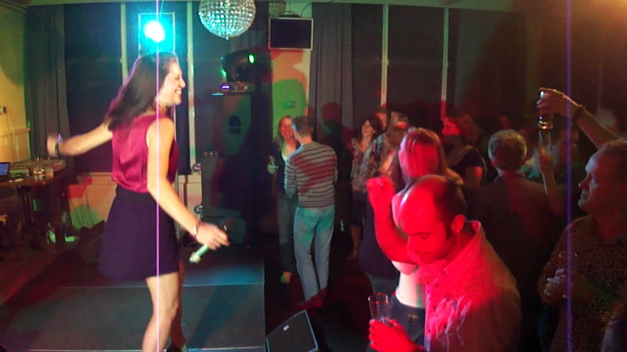 paula delaney in beugen - YouTube