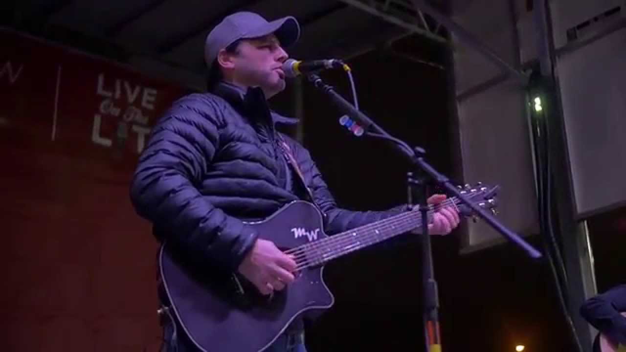 Mark Wills - Christmas in Dixie - Kennesaw Holiday Party - YouTube