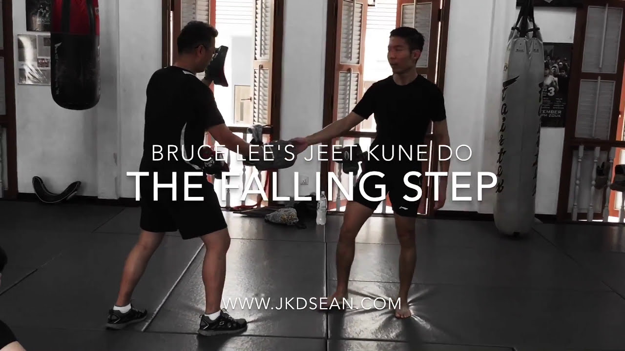 Jeet Kune Do Singapore | The Falling Step - YouTube