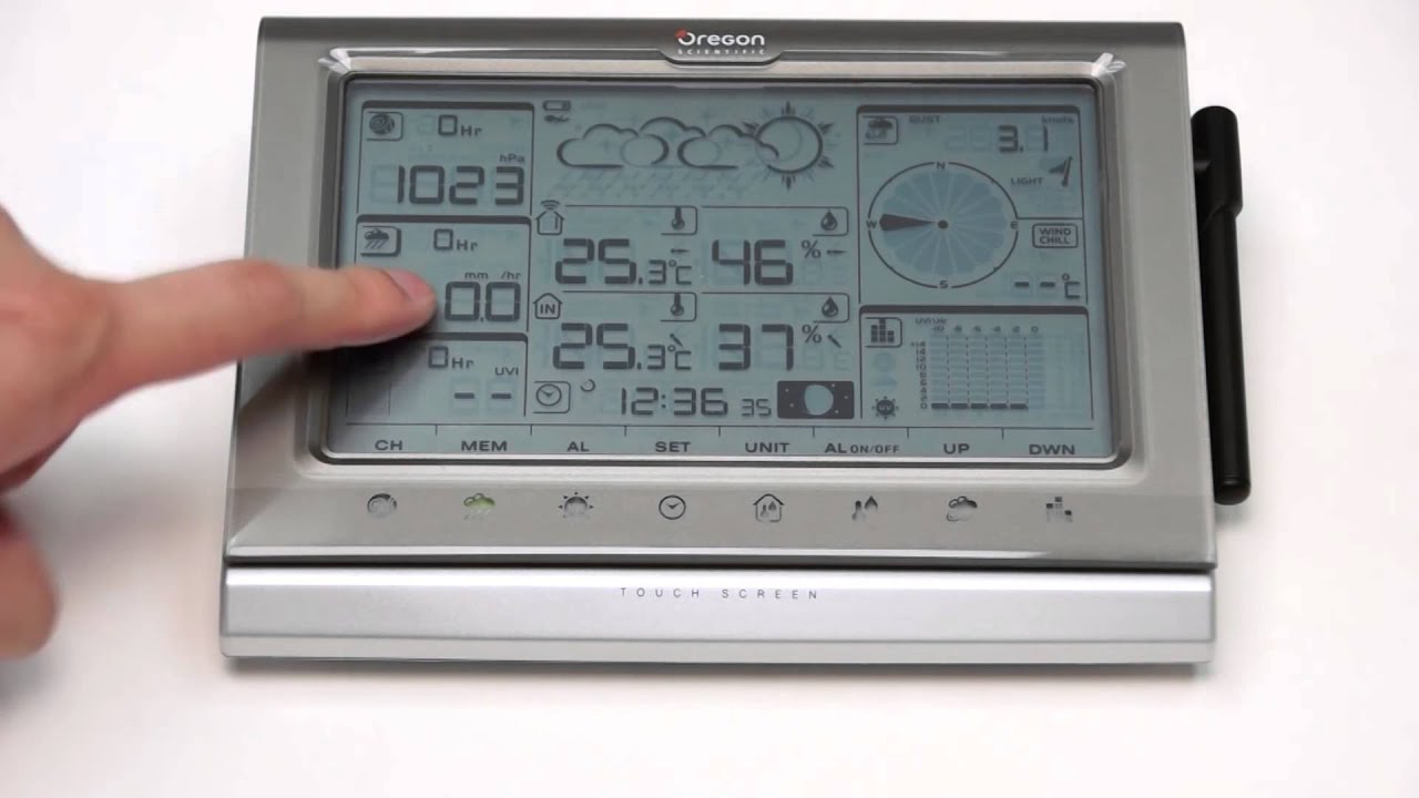 Oregon Scientific Advanced Weather Station WMR200 - YouTube