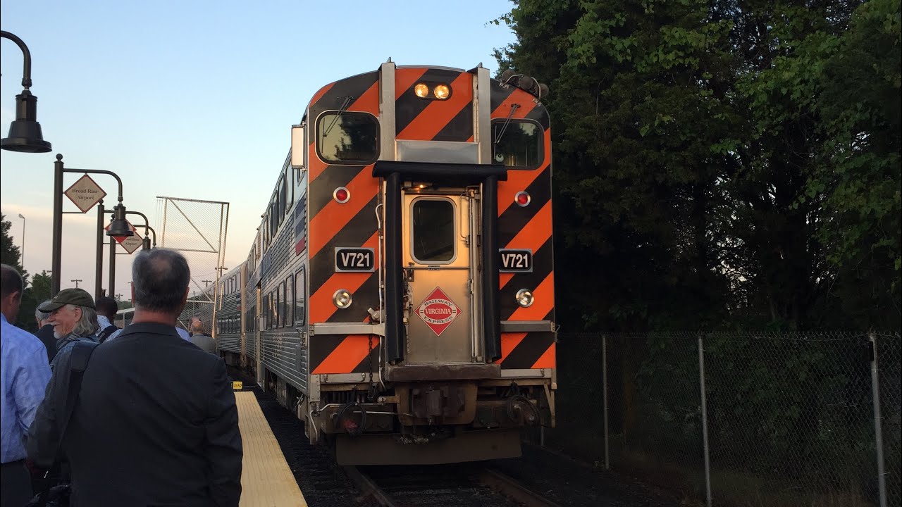 Virginia Railway Express HD 60 FPS: Manassas Line Train 326 Pulls Into ...