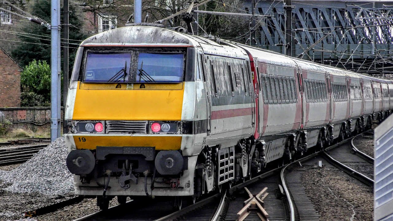 Trains at York, ECML | 04/02/2020 - YouTube