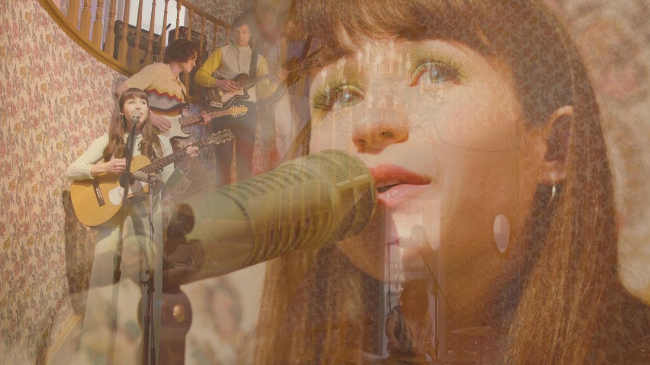 Cayley Thomas - Two Minds (Live) - YouTube