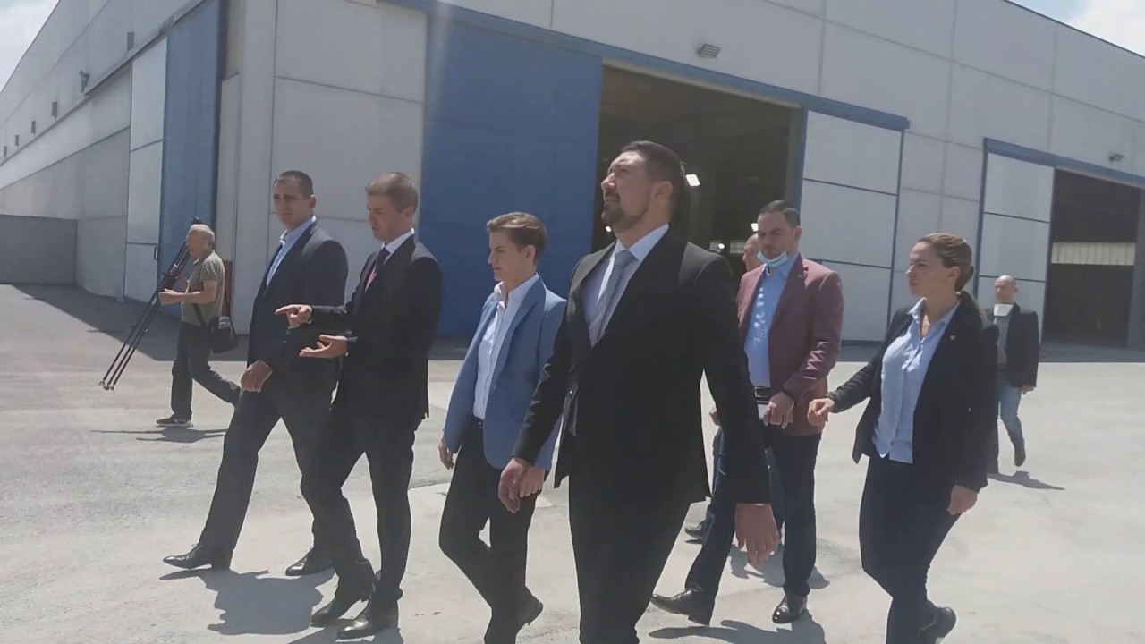 Premijerka Srbije Ana Brnabić u poseti pogonu "Martini gradnja" u ...