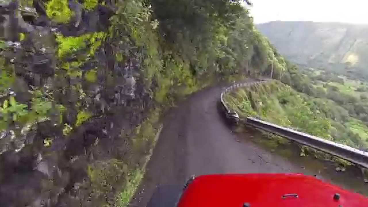 Waipi'o Valley - Drive Down to the Beach - YouTube
