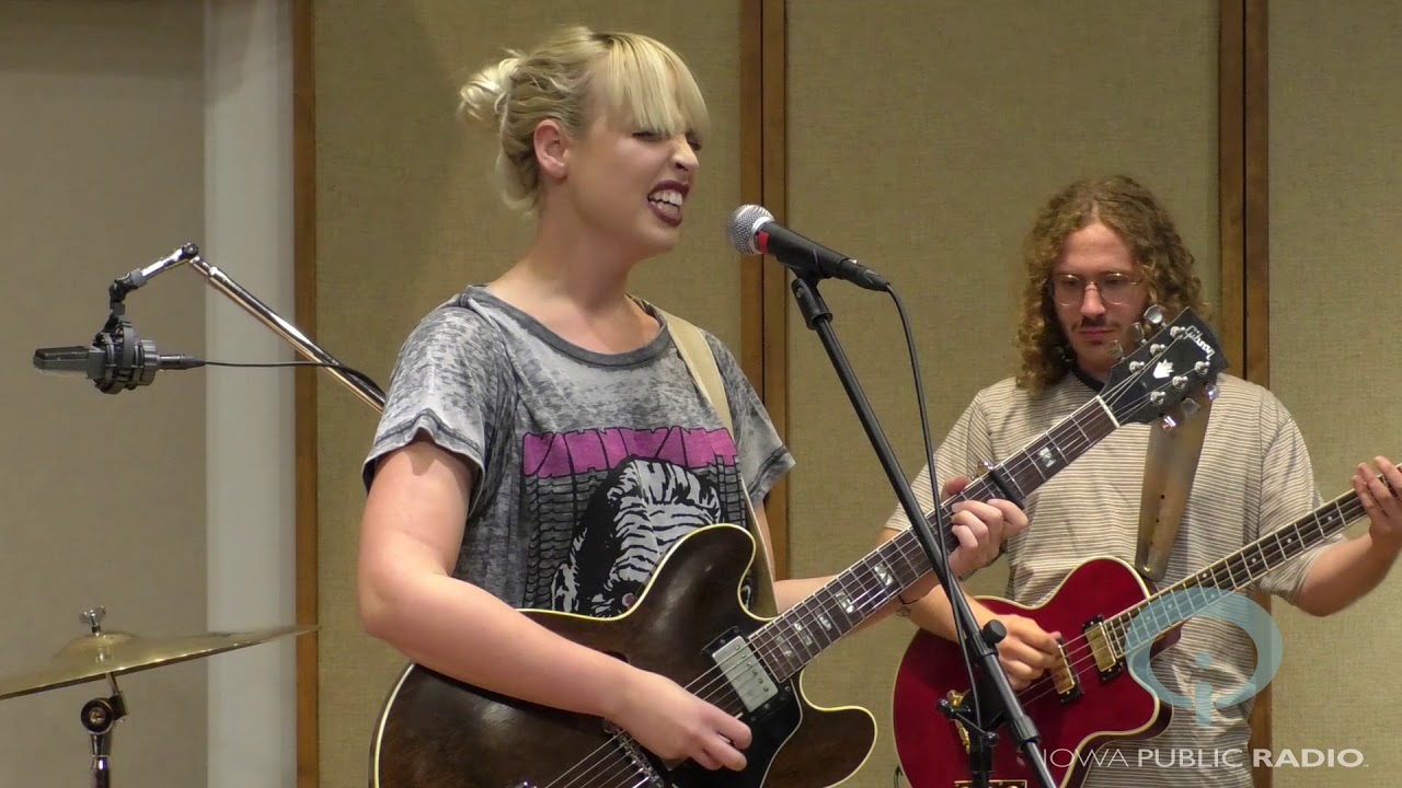 Elizabeth Moen - Live From Studio One - YouTube