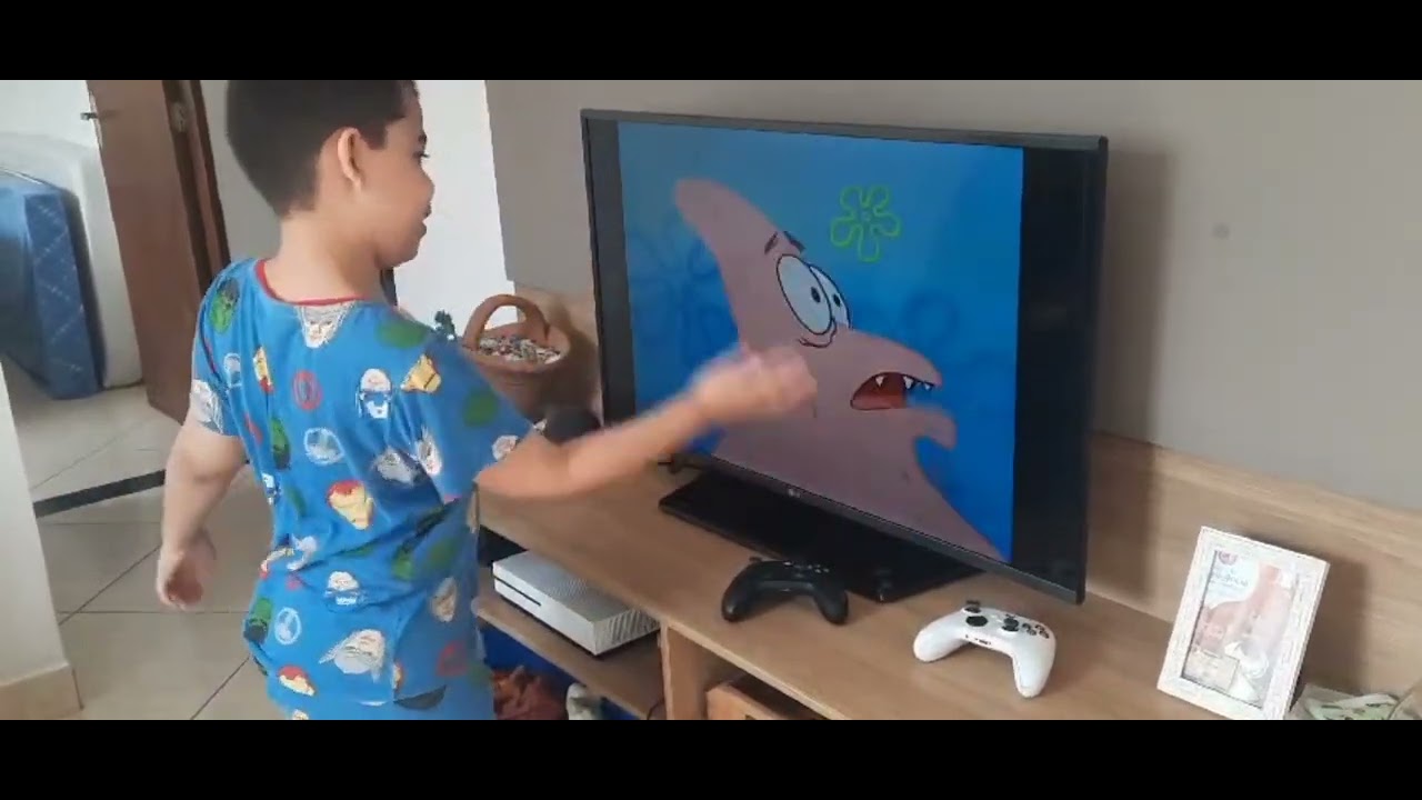 Beating up Patrick!! - YouTube