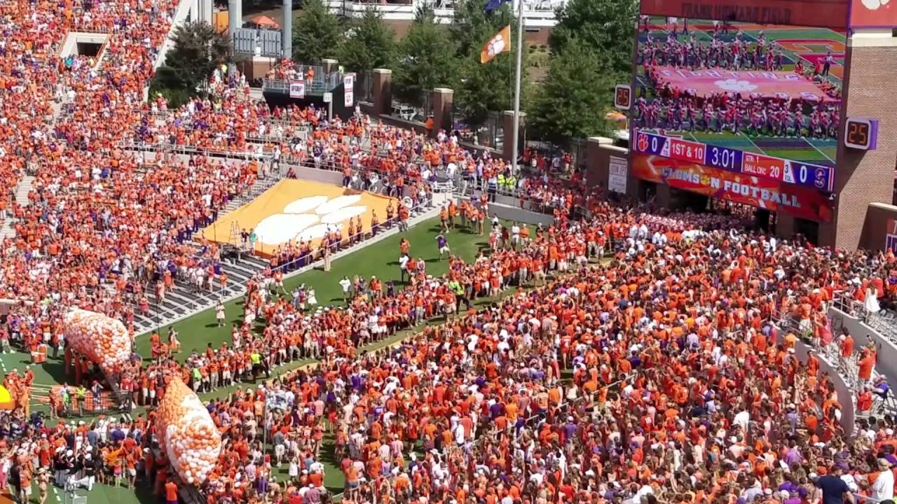 TigerNet.com - Clemson runs down the hill before SC State - YouTube