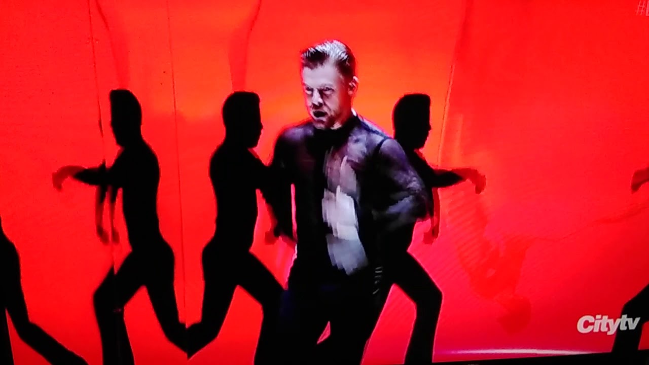 Derek Hough and Hayley Erbert Dance on DWTS - YouTube