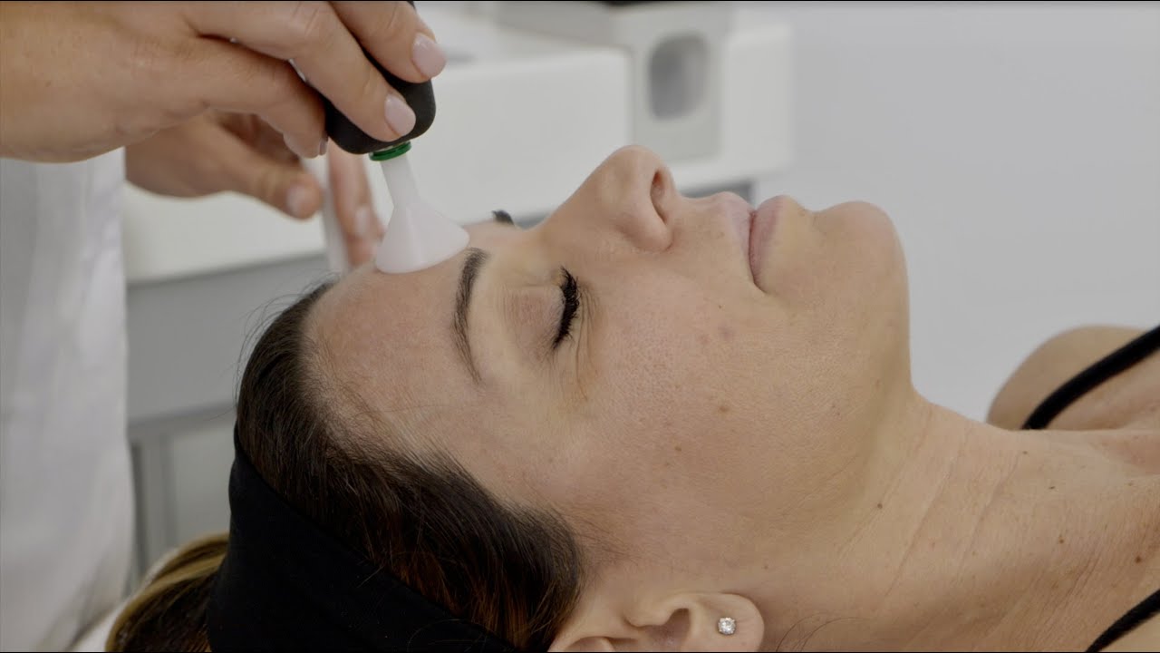 Endoshaper, endodermic massage technology for body and face - YouTube