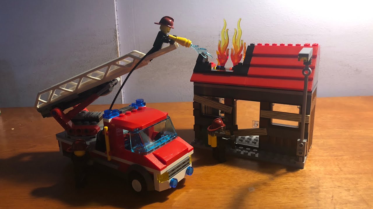 Building a LEGO set: LEGO 60003 Fire Emergency Prt 1 - YouTube