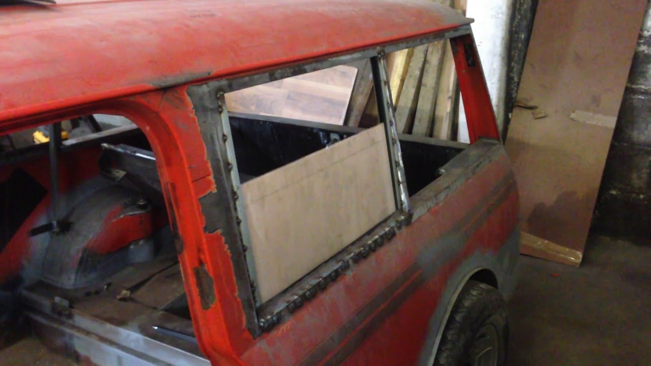 Classic Mini Clubman Estate Custom Roll Down Side Windows - YouTube