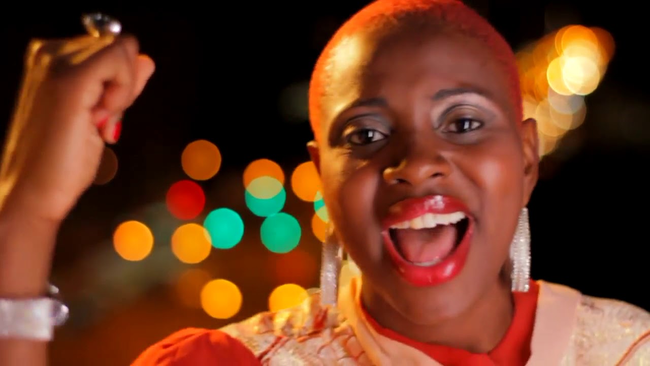 Liloca - Mulher Moçambicana (Music Video) - YouTube