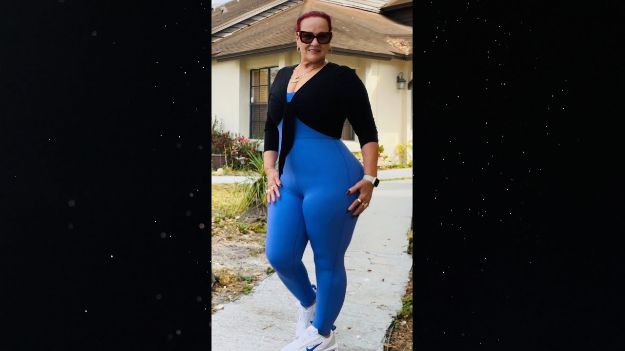 SISI SALEZ 🟡 Stunning Natural Model Over 50 | Biography, Wiki & Facts ...