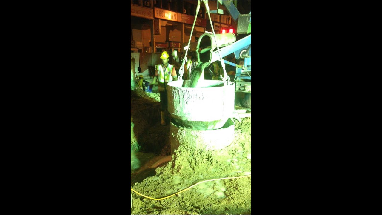 Pile Concreting with Tremie Pipe method - YouTube