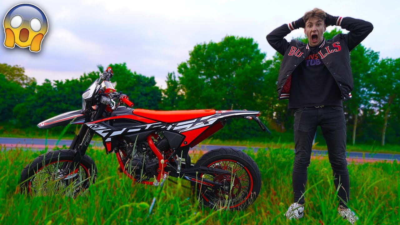 MIJN NIEUWE BROMMER! BETA RR50 - YouTube