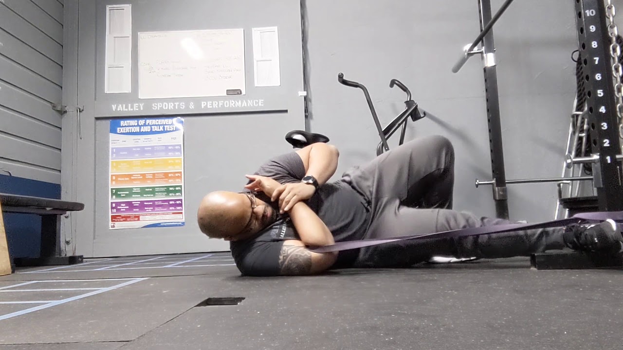 Banded Elbow Distraction - YouTube