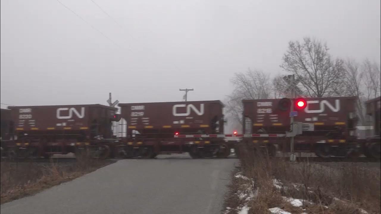 Jennies On The IC! CN U723 with 199 New Ore Cars - YouTube